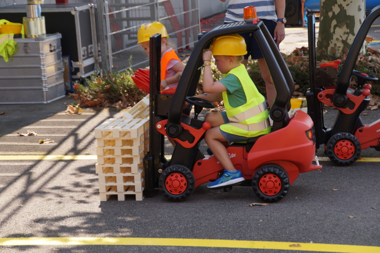 Gabelstapler Parcours mieten – Arena der Wunder AG