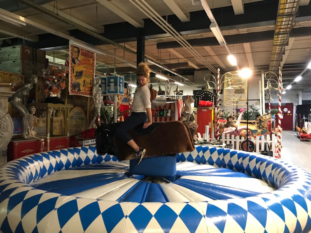 Beat Saber mieten – VR-Actionspiel – Arena der Wunder AG